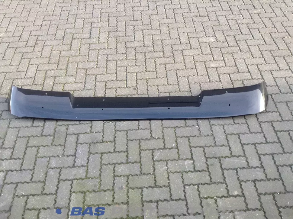 Sunvisor Uni-Truck XF105 Space Cab L2H2 1300557 | BAS Parts & Tyres