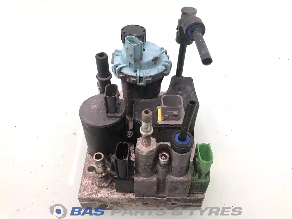 AdBlue pump Volvo 21679299 | BAS Parts & Tyres