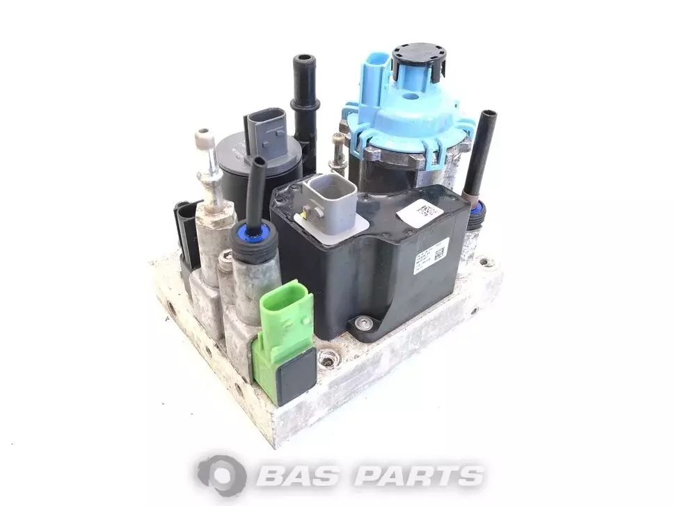 AdBlue pump 21679299 21679299 | BAS Parts & Tyres