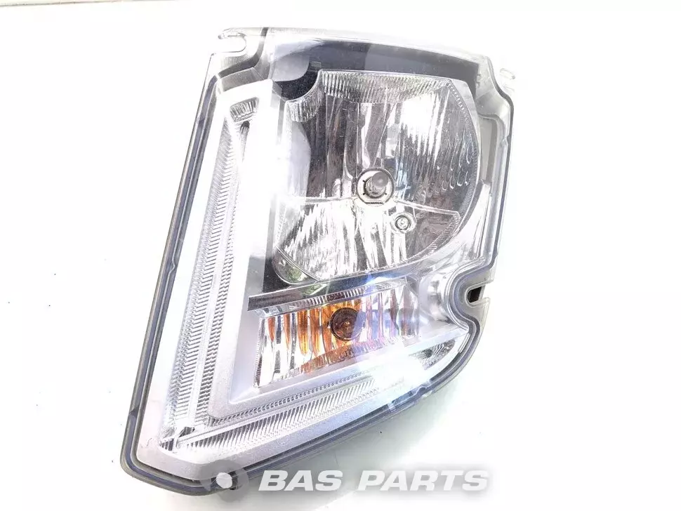Headlight 82543887 82543887 | BAS Parts & Tyres