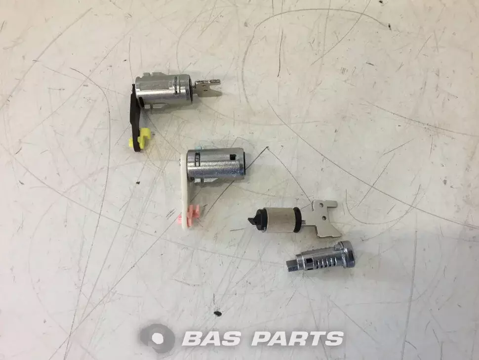 Lock cylinder kit 5010590596 5010590596 | BAS Parts & Tyres