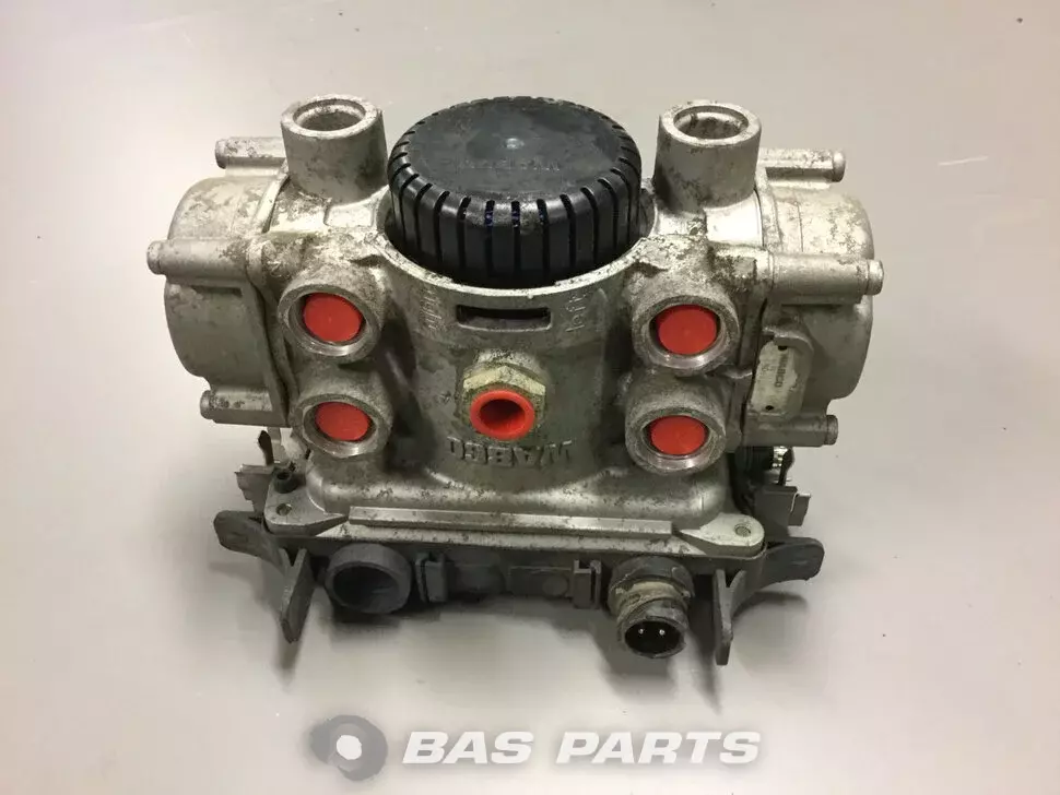 Rear axle modulator 1607917 | BAS Parts & Tyres