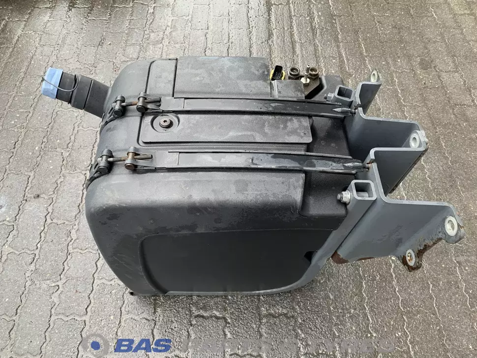 DAF AdBlue tank 1928706 | BAS Parts & Tyres