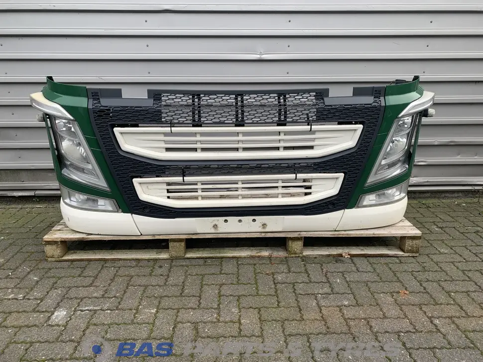 Bumper Volvo FH4 82139942 | BAS Parts & Tyres