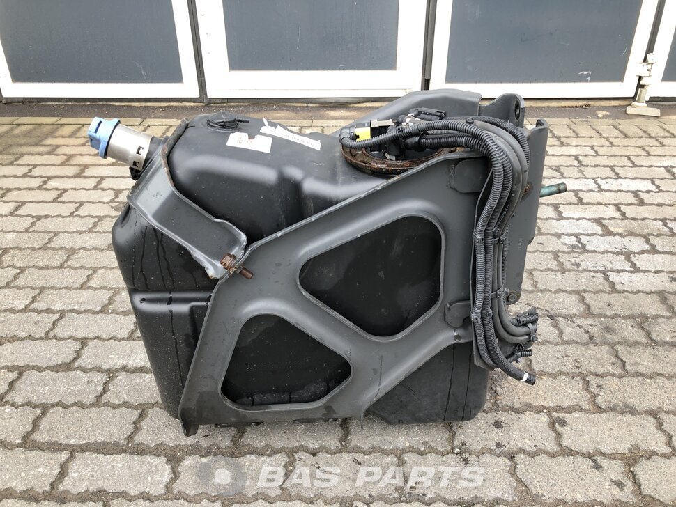 Mercedes Zbiornik AdBlue A 960 470 10 15 A 960 470 1015, A 960 542 0217, A 016 542 6517 - BAS Parts
