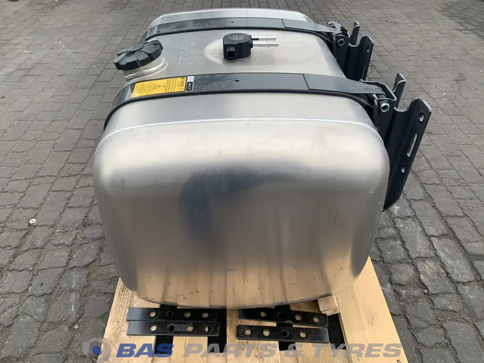 Fuel tank Mercedes 290 Liter A 960 470 00 04 | BAS Parts & Tyres