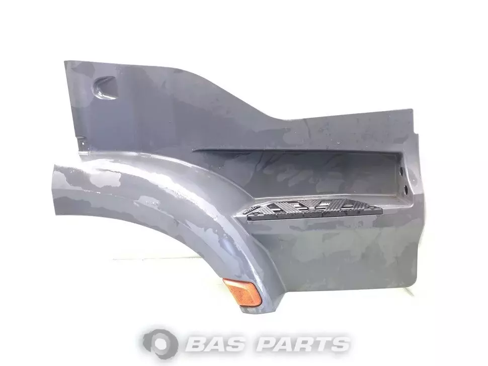Foot step Right Mercedes A 960 666 76 03 | BAS Parts & Tyres