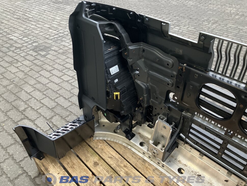 Vordere Stoßstange Volvo FH4B 82491840 82491840, 21838427, 22656781 ...